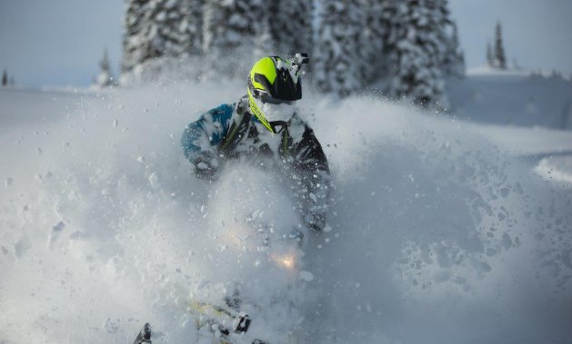 Snowmobiling in Valemount, B.C. | SnoRiders